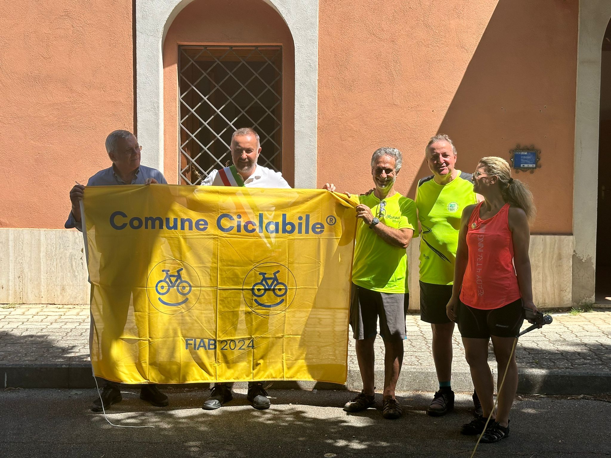 𝐅𝐑𝐎𝐒𝐈𝐍𝐎𝐍𝐄 - 𝐀𝐧𝐜𝐨𝐫𝐚 𝐚 𝐒𝐞𝐫𝐫𝐨𝐧𝐞 𝐢𝐥 𝐩𝐫𝐞𝐦𝐢𝐨 𝐂𝐨𝐦𝐮𝐧𝐞 𝐂𝐢𝐜𝐥𝐚𝐛𝐢𝐥𝐞 𝟐𝟎𝟐𝟒 - Il ...