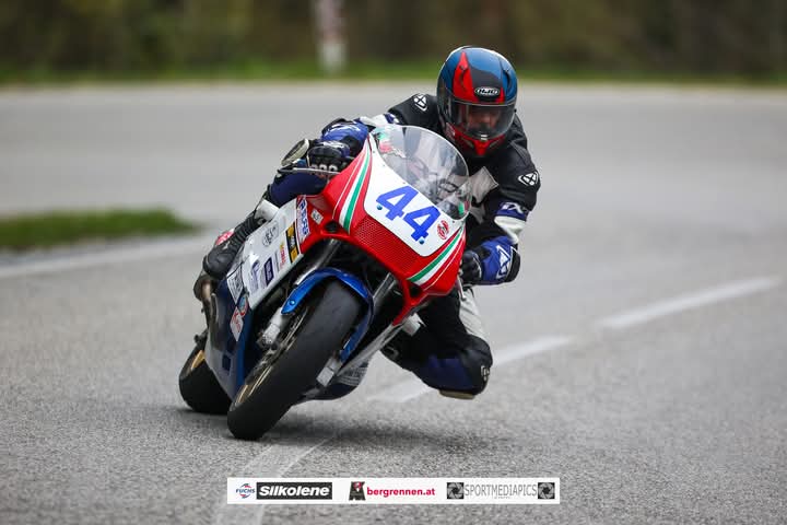 𝐈𝐒𝐎𝐋𝐀 𝐃𝐄𝐋 𝐋𝐈𝐑𝐈 - 𝐌𝐨𝐭𝐨, 𝐢𝐦𝐩𝐨𝐫𝐭𝐚𝐧𝐭𝐞 𝐭𝐚𝐩𝐩𝐚 𝐚𝐮𝐬𝐭𝐫𝐢𝐚𝐜𝐚 𝐚𝐥𝐥𝐞 𝐩𝐨𝐫𝐭𝐞 𝐩𝐞𝐫 ...