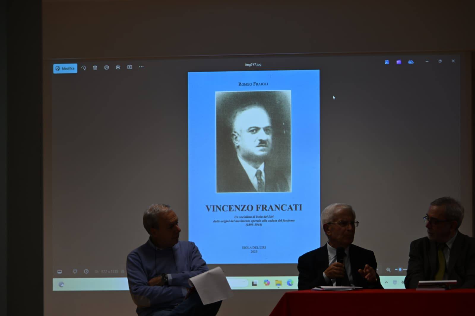 𝐀𝐑𝐂𝐄 - 𝐋'𝐨𝐦𝐚𝐠𝐠𝐢𝐨 𝐛𝐢𝐨𝐠𝐫𝐚𝐟𝐢𝐜𝐨 𝐚 𝐕𝐢𝐧𝐜𝐞𝐧𝐳𝐨 𝐅𝐫𝐚𝐧𝐜𝐚𝐭𝐢 𝐧𝐞𝐥 𝐥𝐢𝐛𝐫𝐨 𝐝𝐢 𝐑𝐨𝐦𝐞𝐨 ...
